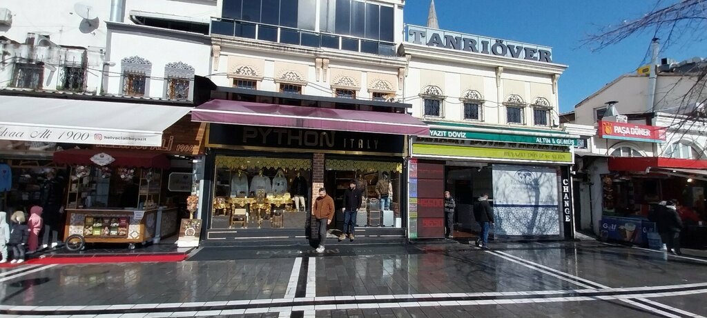 Giyim mağazası Python İtaly, İstanbul, foto