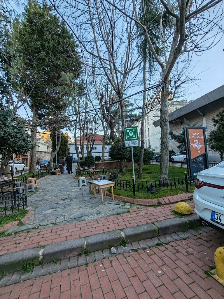 Parklar ve ormanlar Küçük Mustafa Paşa, İstanbul, foto
