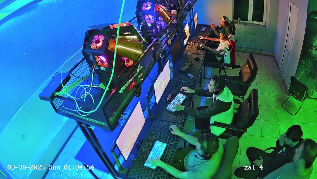 Bilgisayar kulübü Portal game club, Nevai, foto