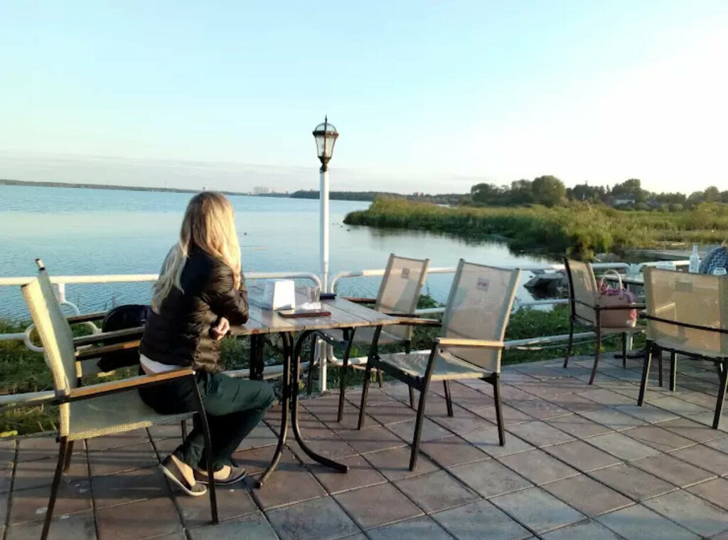 Kafe Кафе у озера, Yekaterinburg, foto