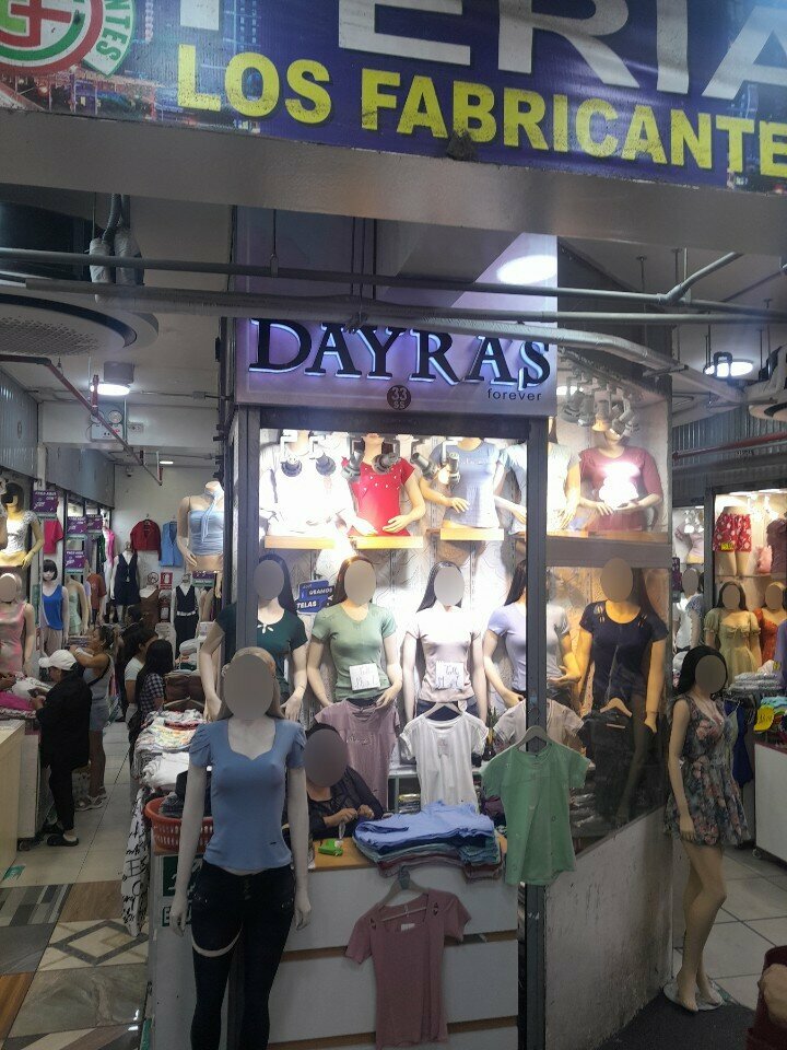Giyim mağazası Dayras, Lima, foto