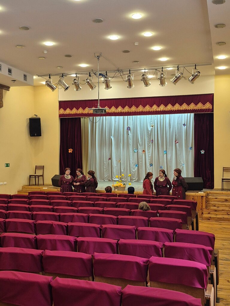 Kültür ocakları Бурановский сельский дом культуры, Udmurtiya, foto