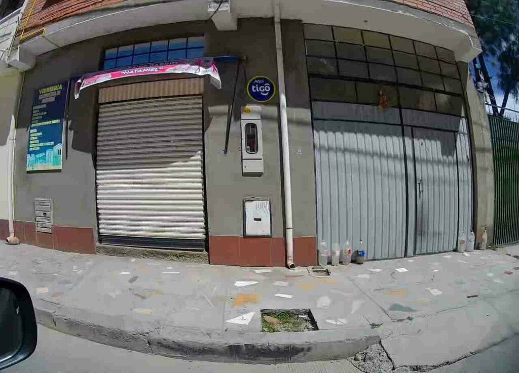 Market Nataniel Neighborhood Store, El Alto, foto