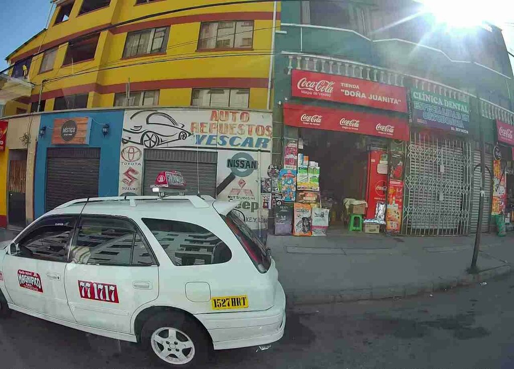 Motosiklet yedek parçaları Auto Repuestos Yescar, La Paz, foto