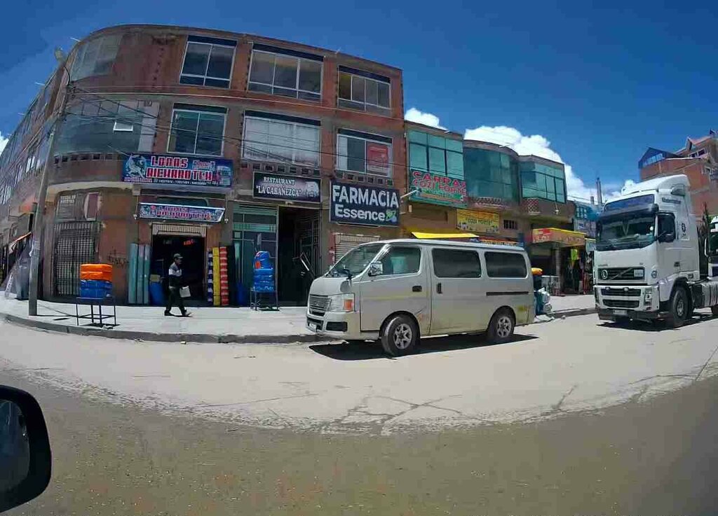 Çerçeve ve çadır yapıları Lonas Richard Tex, El Alto, foto
