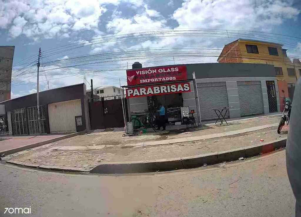 Motosiklet yedek parçaları Vision Glass Parabrisas Importados, Cochabamba, foto