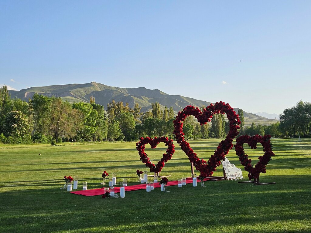 Spor kulüpleri Maple Leaf, Çuy ili, foto