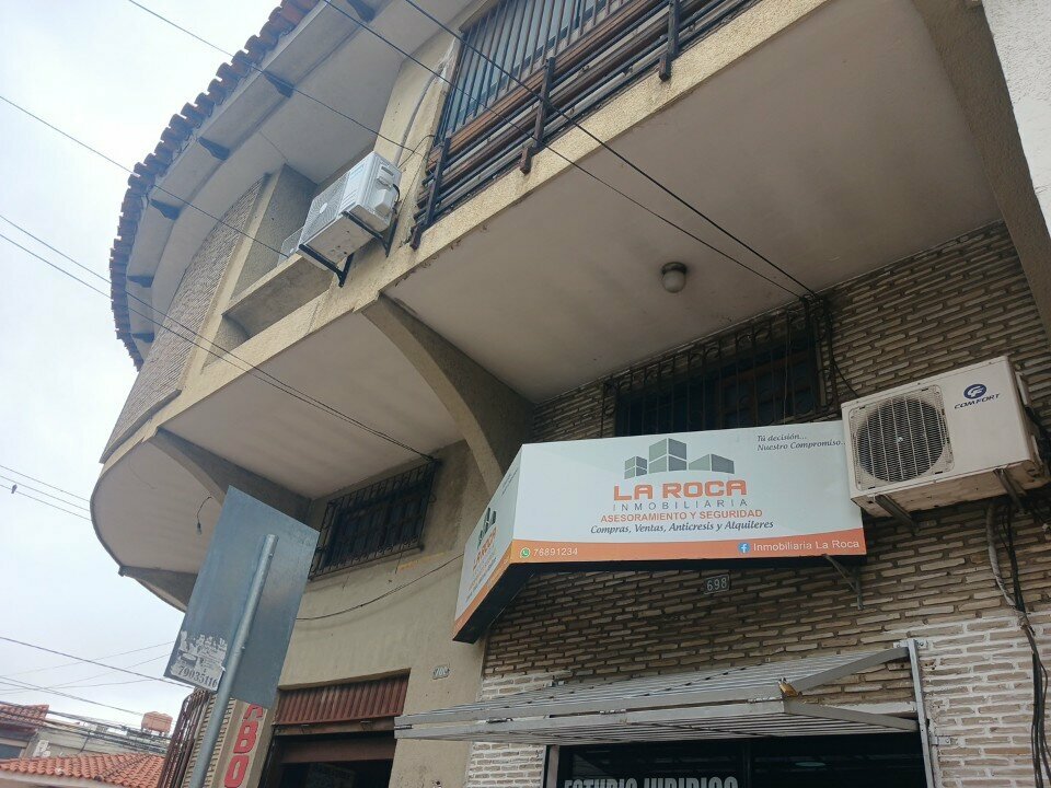 Emlak ofisi La Roca Inmobiliaria, Santa‑Krus, foto
