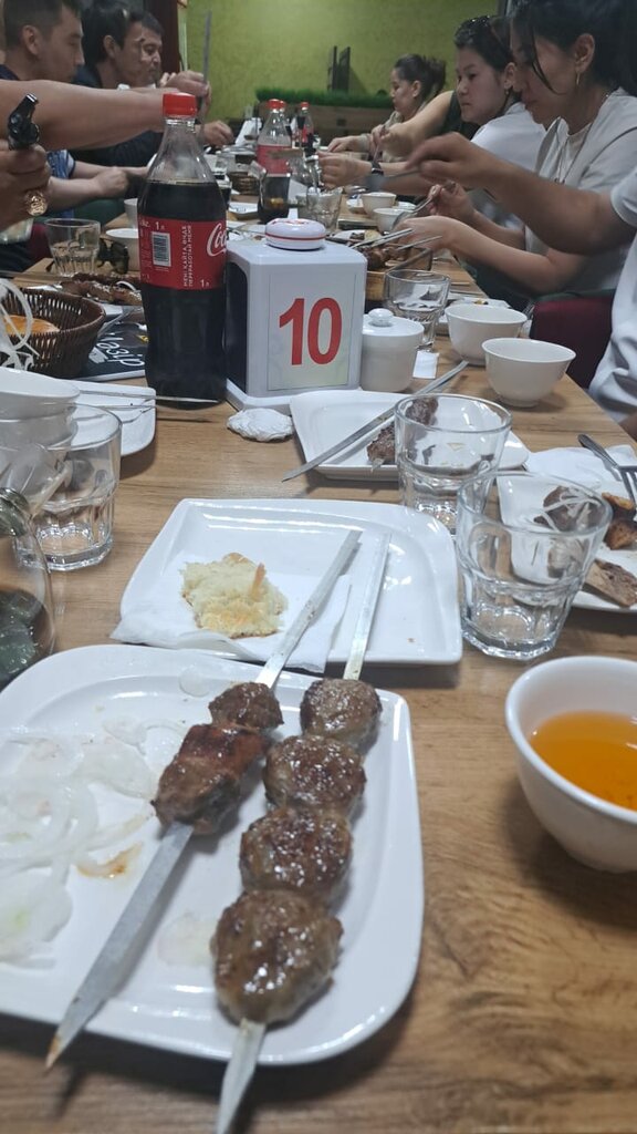 Kafe Assorty, Türkistan eyaleti, foto