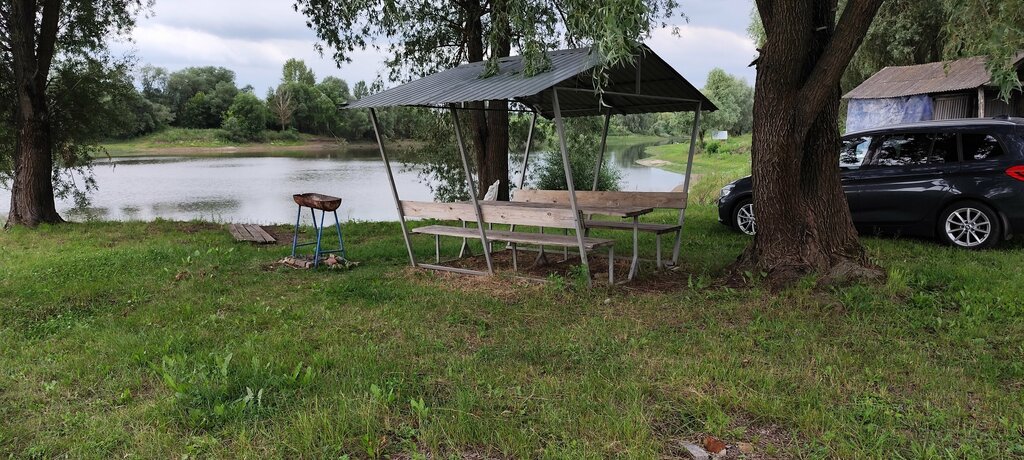 Avcılar ve balıkçılar Славянский пруд, Belgorodskaya oblastı, foto