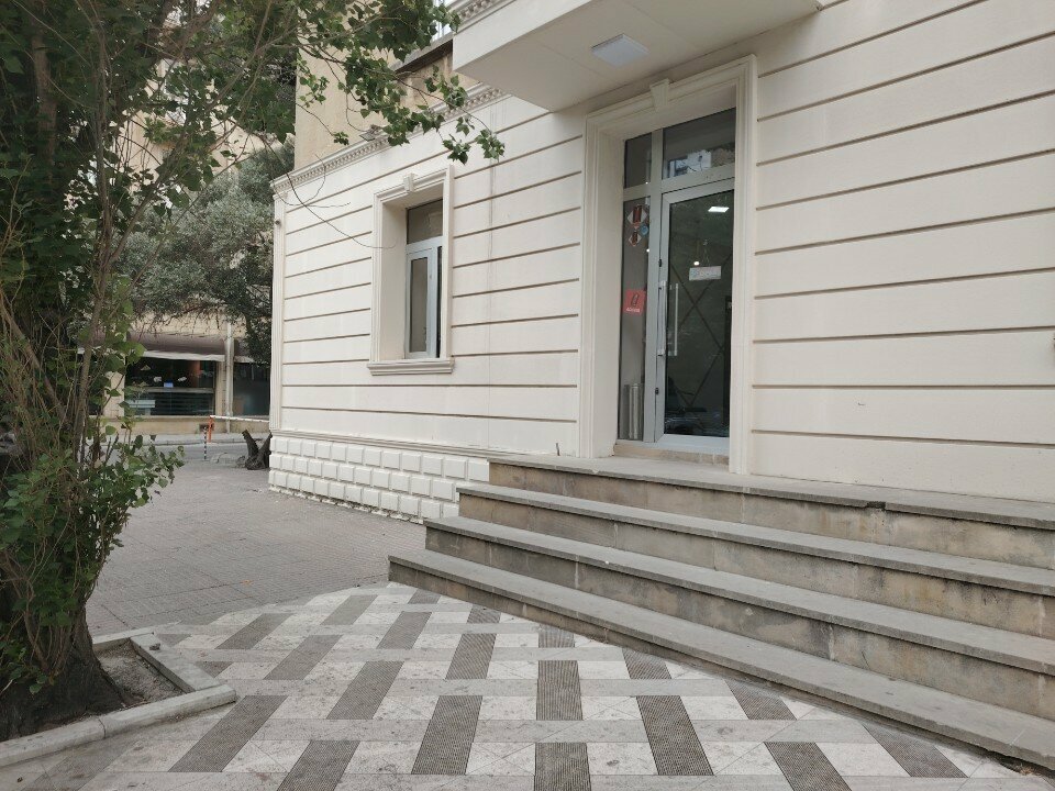 Özel ağız ve diş sağlığı klinikleri ve muayenehaneleri Omur Dent, Bakü, foto
