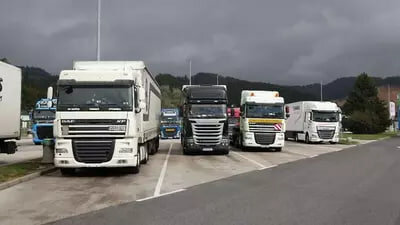 Otoparklar Стоянка для грузовиков, Semerkant, foto