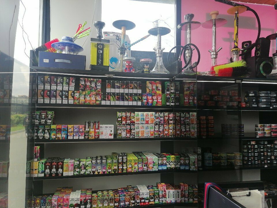 Elektronik sigara satış noktaları Smoke flow, Saint‑Petersburg, foto