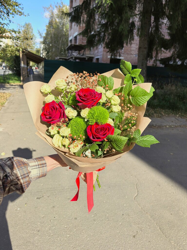 Çiçek pazarı Цветочный салон Семицветик, Komi, foto