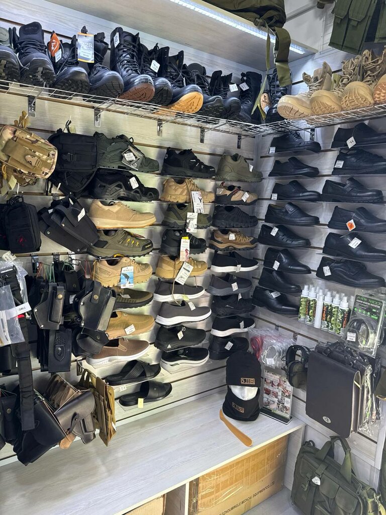 Askeri malzemeler Voyn.Uz, Taşkent, foto