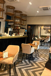 Город 812 (Krylova Lane No:5Б), restoran  Saint‑Petersburg'dan