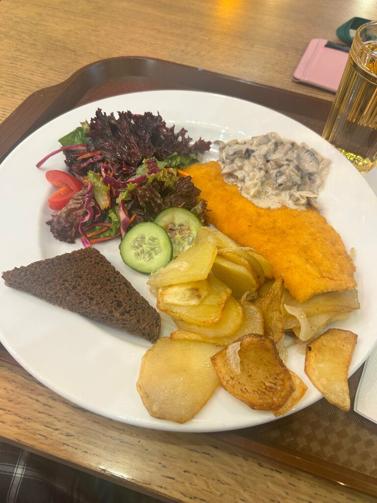 Restoran Karl Schnitzel, Moskova, foto