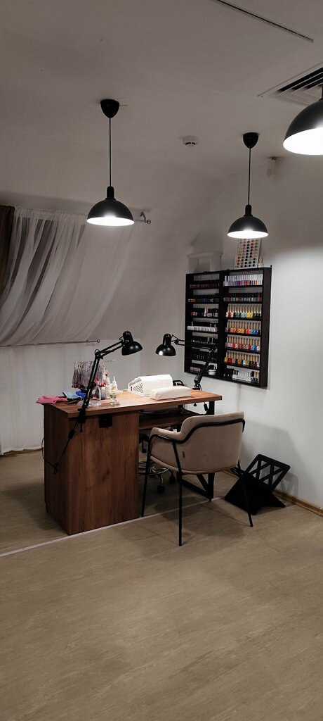 Manikür-pedikür Diana Nails Lab, Lobnia, foto