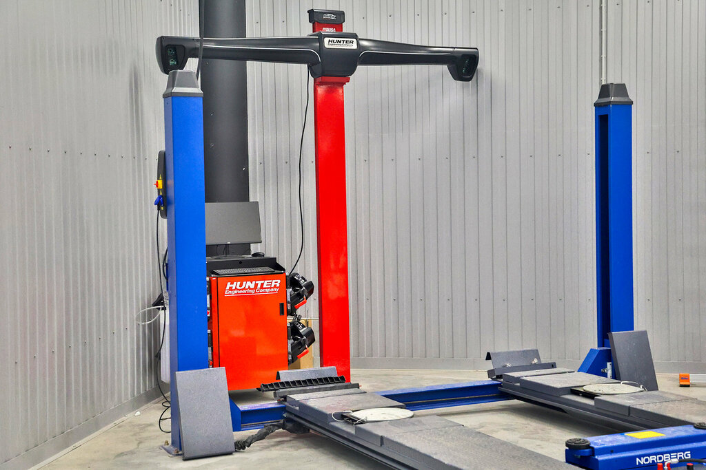 Otomobil servisi Mercedes-BenzCarService Technopark, Moskova, foto