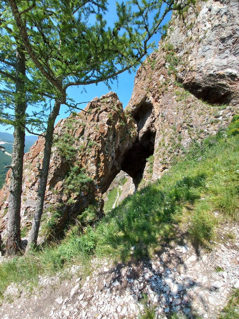Doğa Пещера Трехглазка, Hakasya, foto