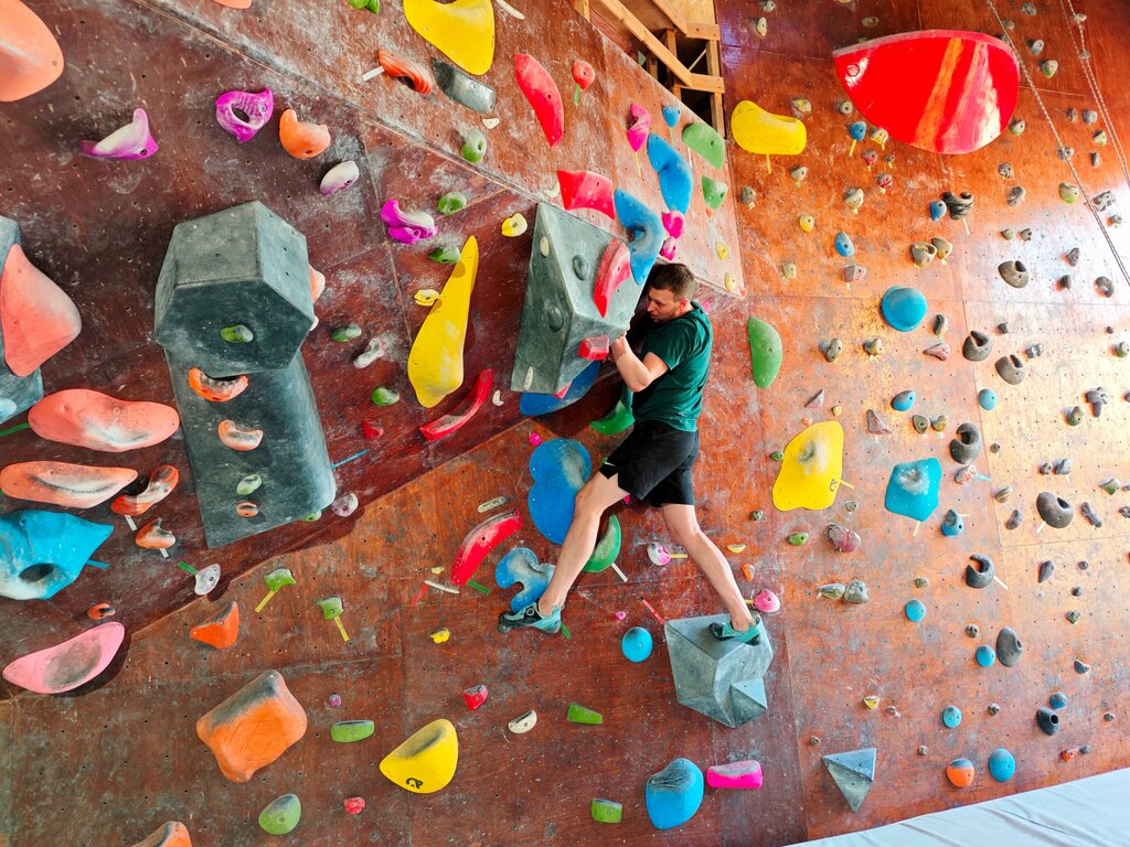 Tırmanma duvarı Rock climbing gym Old School, Moskova, foto