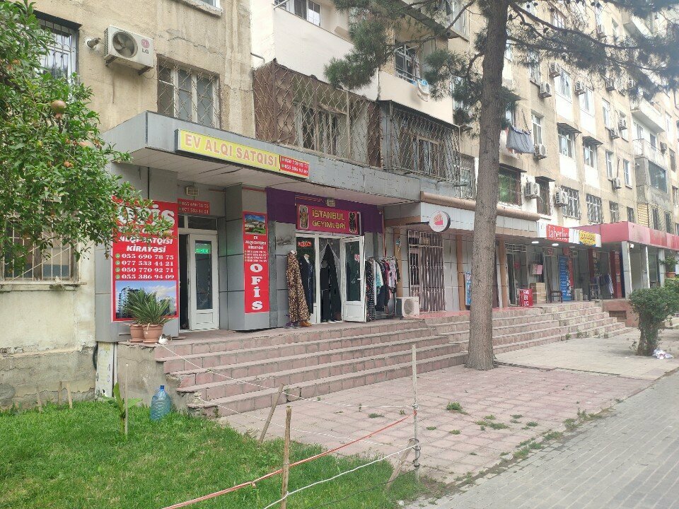 Giyim mağazası İstanbul geyimləri, Bakü, foto