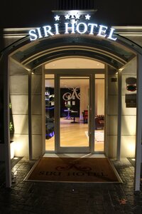 Siri Hotel (Marche, Pesaro e Urbino, Fano, Viale Bruno Buozzi), otel  Fano'dan