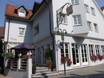 Hotel am Schloss (Hintere Straße No:18, Neuenstein), otel  Baden‑Wurttemberg'den