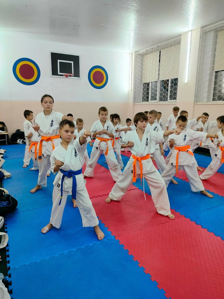 Spor kulüpleri Karate School, Yevpatorya, foto
