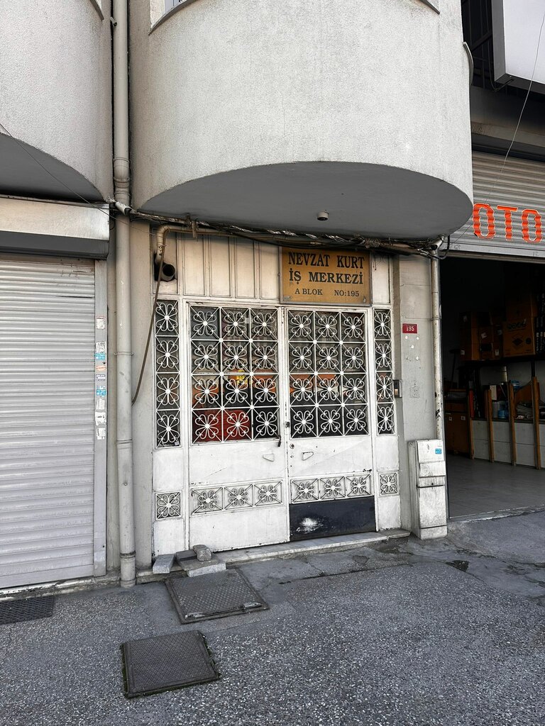 i̇ş merkezi Nevzat Kurt İş Merkezi, İstanbul, foto