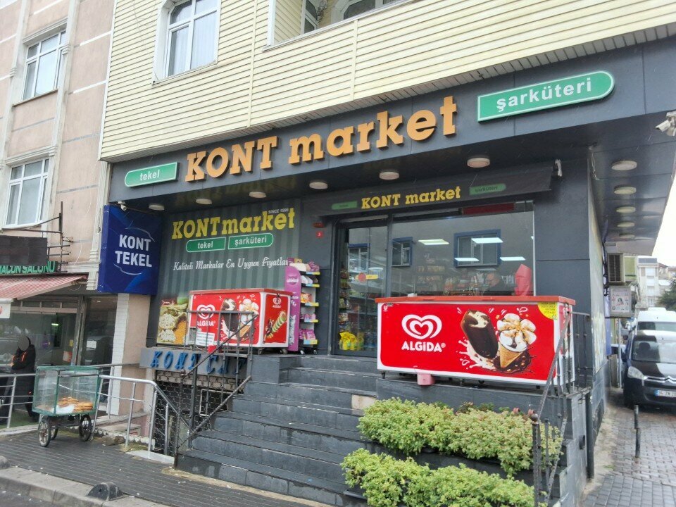 Bira dükkanı Kont Market, İstanbul, foto