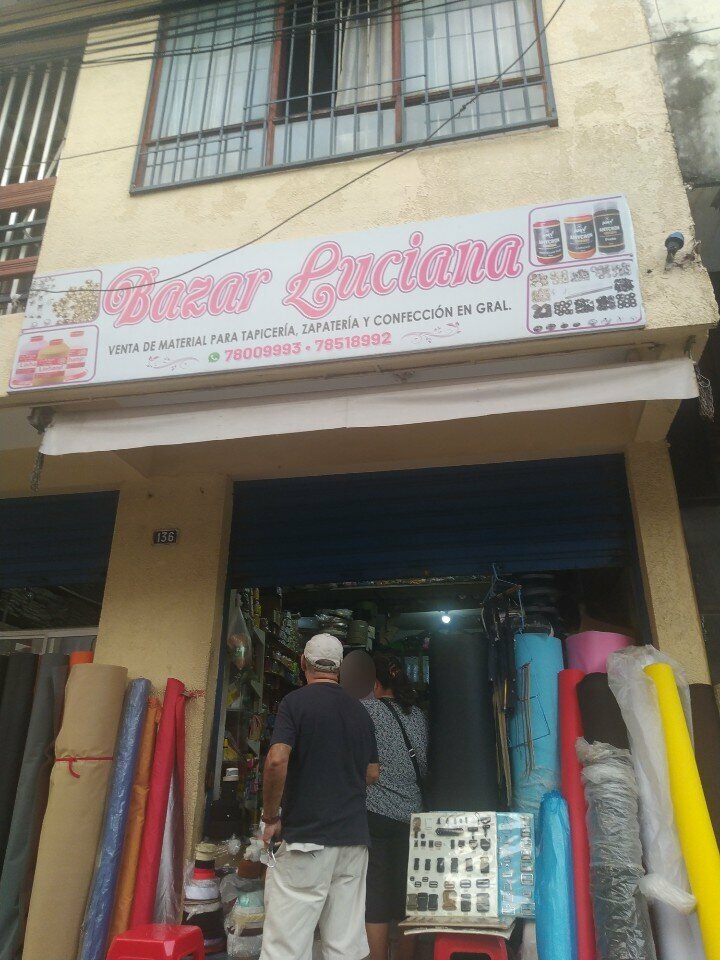 Pazarlar ve çarşılar Bazar Luciana, Santa‑Krus, foto