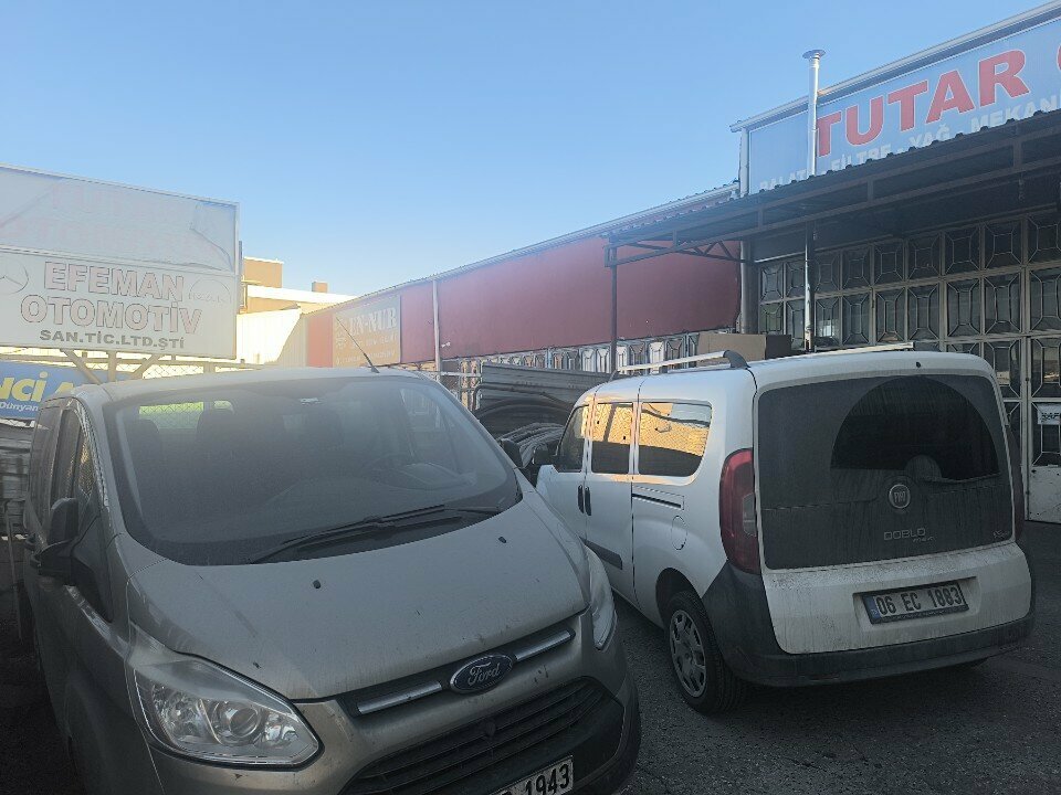 Otomobil yedek parçaları Efeman Otomotiv, Ankara, foto