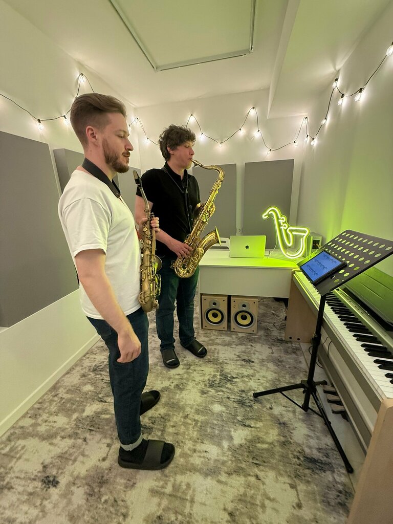 Müzik okulları ve konservatuarlar Студия саксофона Антона Чекурова, Moskova, foto