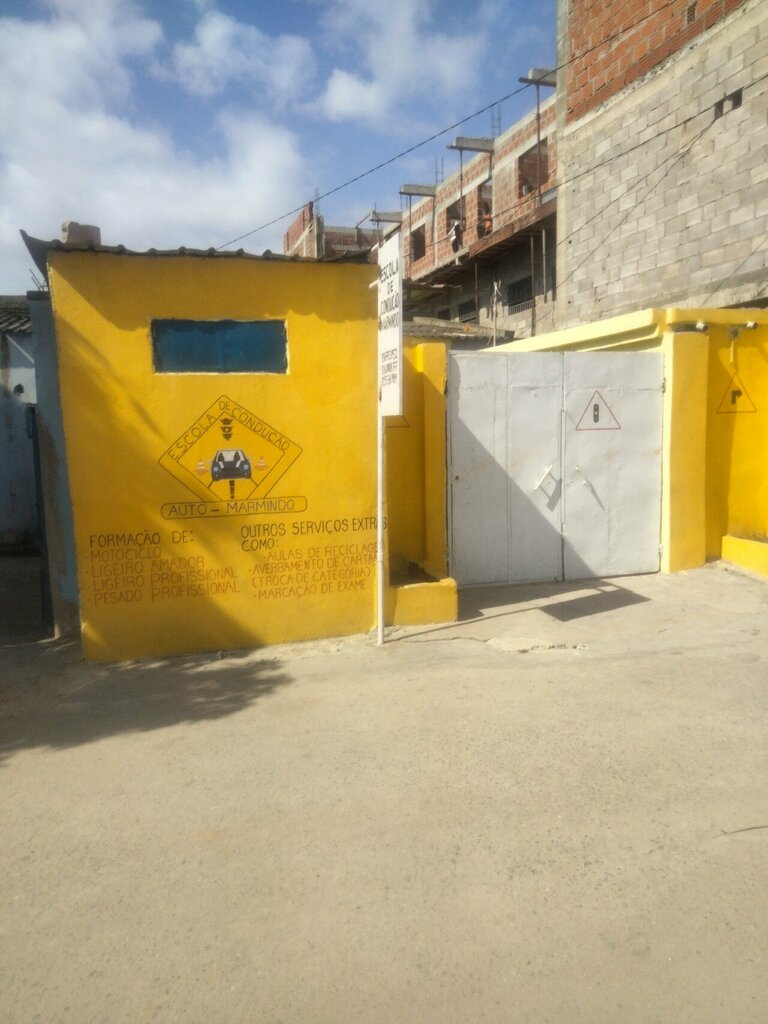 Meslek kursları Escola de Condução Auto - Marmindo, Loanda, foto