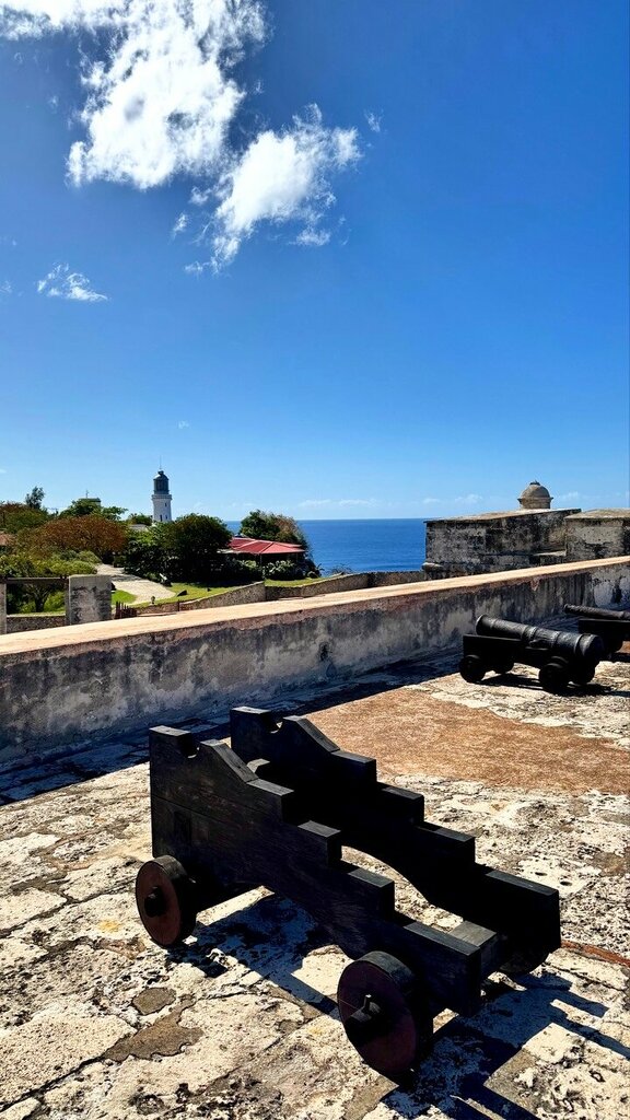 Turistik yerler Castillo de San Pedro de la Roca (El Morro), Santiago de Cuba, foto