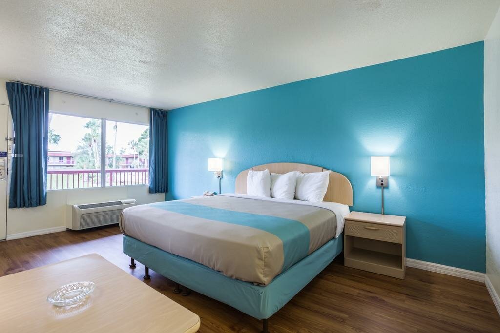Otel Motel 6 Spring Hill, Spring Hill, foto