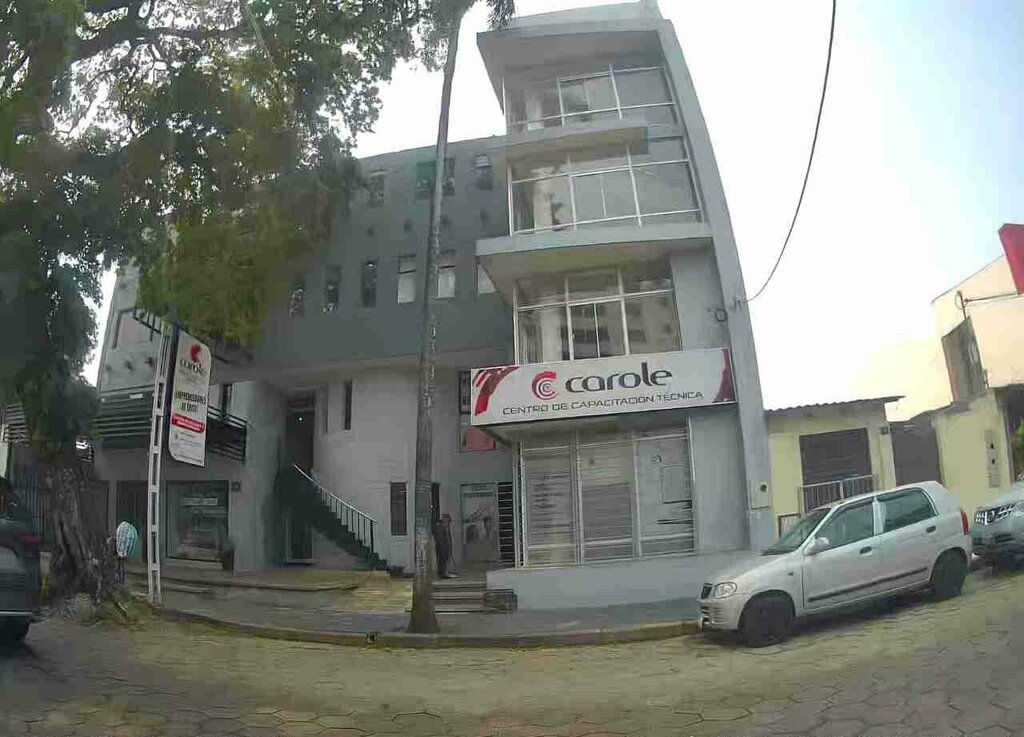 Eğitim merkezleri Centro De Capacitación Técnica Carole, Santa‑Krus, foto
