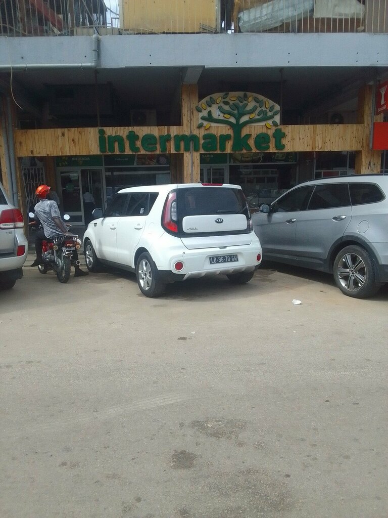 Büyük mağazalar Intermarket, Loanda, foto