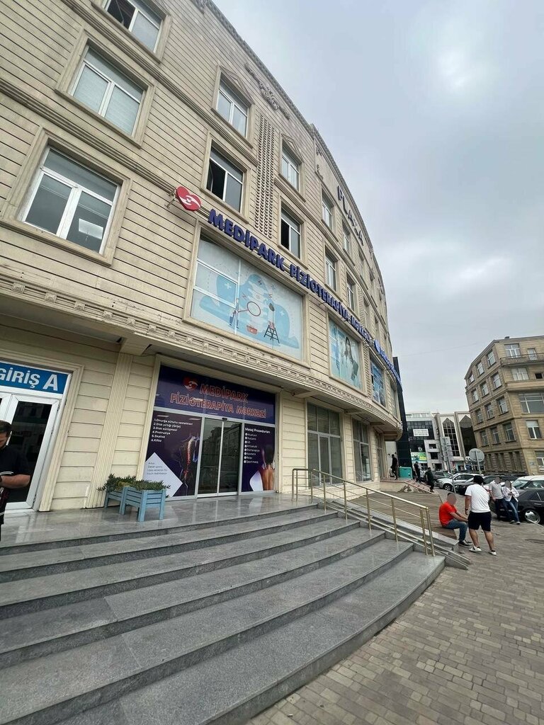 Jinekoloji kliniği Fizik Tedavi Merkezi, Bakü, foto