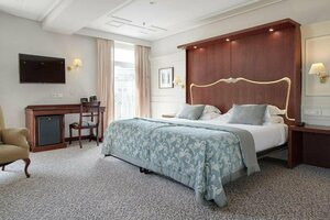 Hotel de Londres y de Inglaterra (Comunidad Autónoma del País Vasco, Guipúzcoa, Donostia - San Sebastián, Zubieta 2), otel  San Sebastian'dan