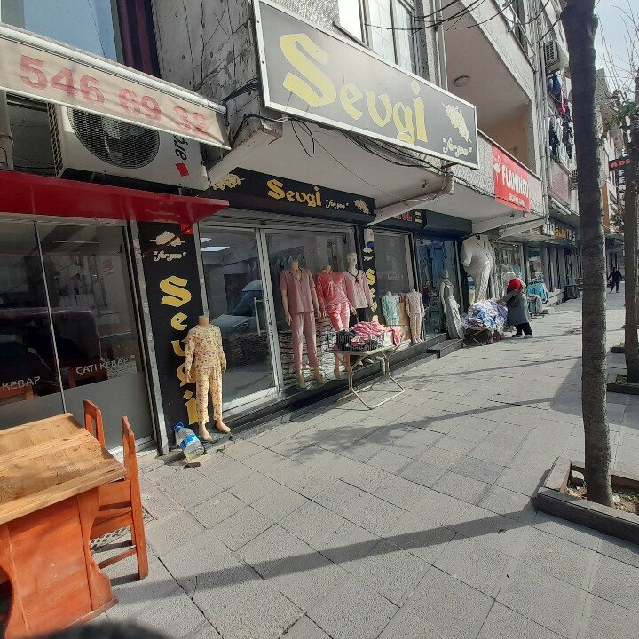 Giyim mağazası Sevgi, İstanbul, foto
