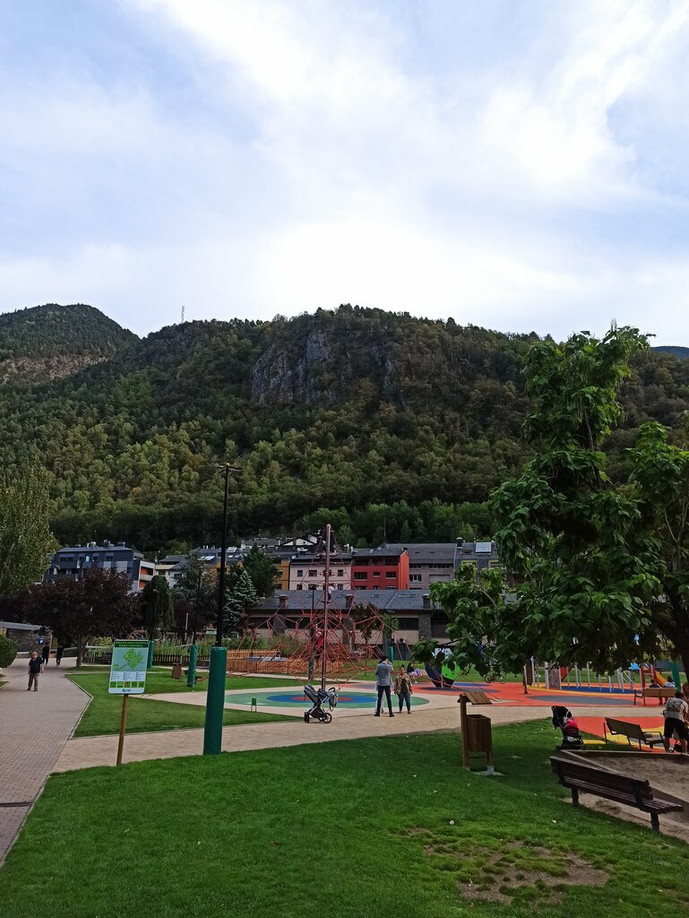 Kültür ve eğlence parkları Parc Central, Andorra la Vella, foto