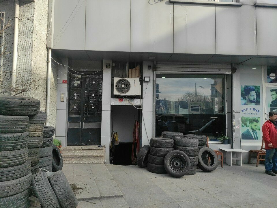 Oto lastik tamiri Adanalı Oto Lastik, İstanbul, foto
