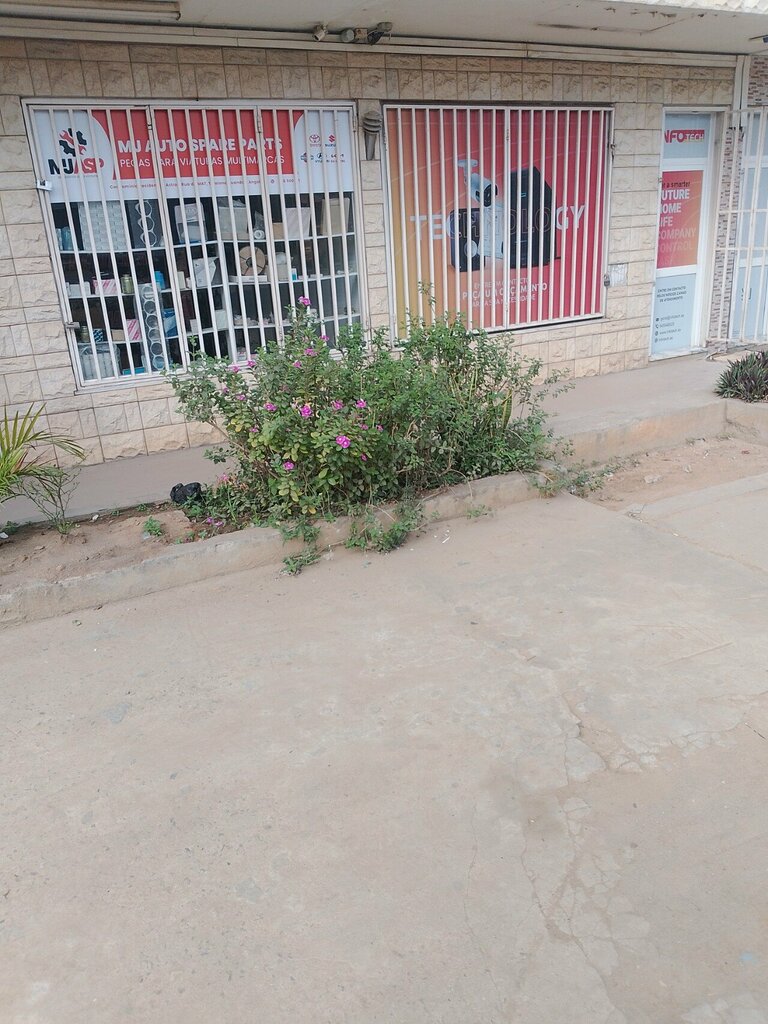 Mini-market Infotech, Loanda, foto