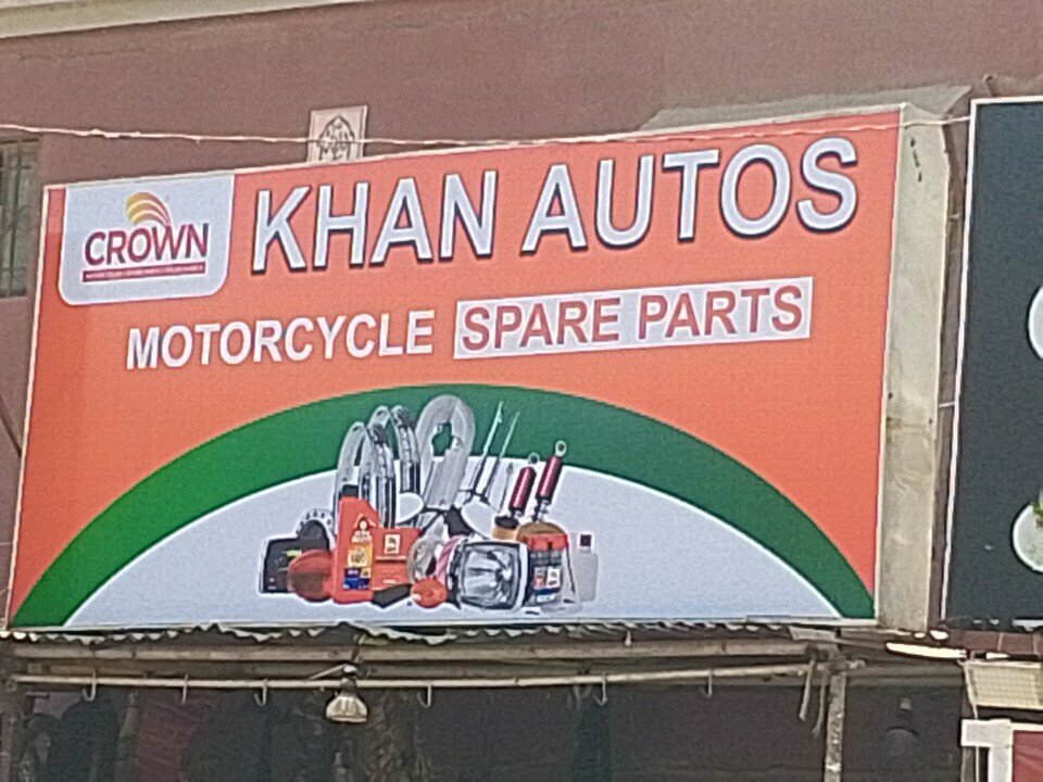 Otomobil servisi Khan auto, Karaçi, foto