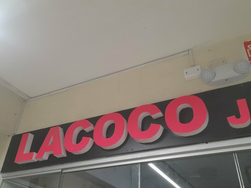 Dış giyim mağazası Lacoco Jeans, Lima, foto