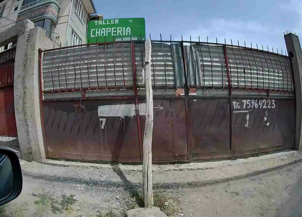 Oto döşeme Bodywork Workshop, Cochabamba, foto