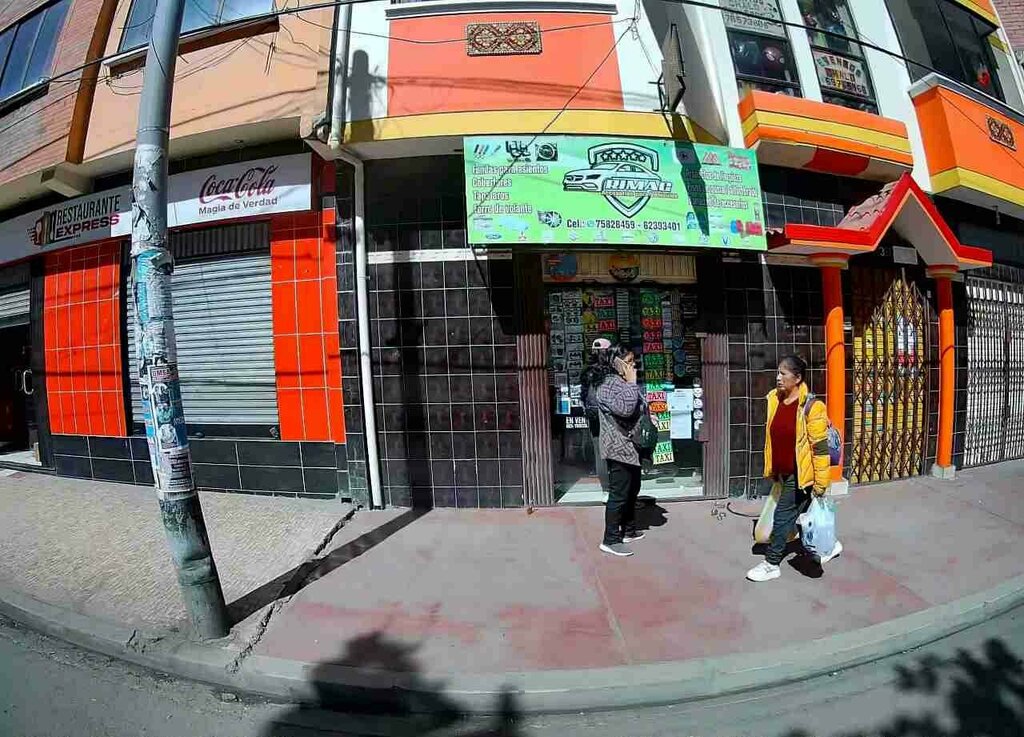 Motosiklet yedek parçaları Rimac, El Alto, foto