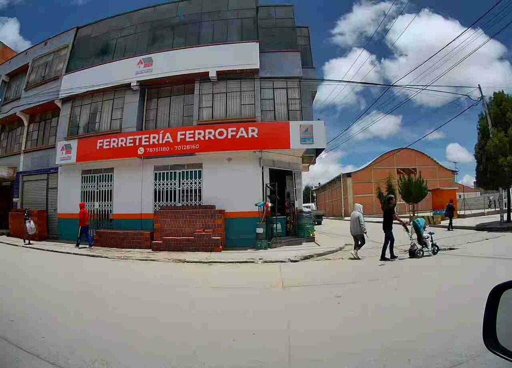 Yapı mağazası Ferrofar Hardware Store, El Alto, foto